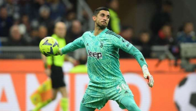 Fenerbahçe'nin kadrosuna kattı...